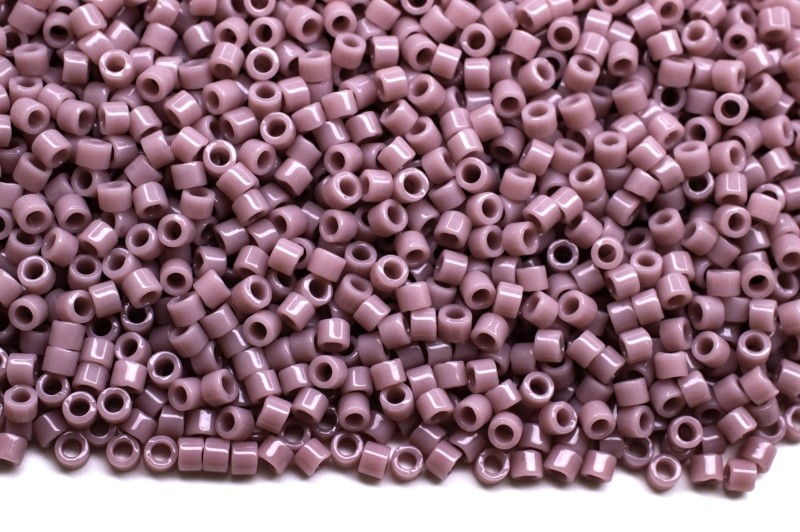 Купить Бисер японский MIYUKI Delica цилиндр 11/0 DB-0728 лаванда ...